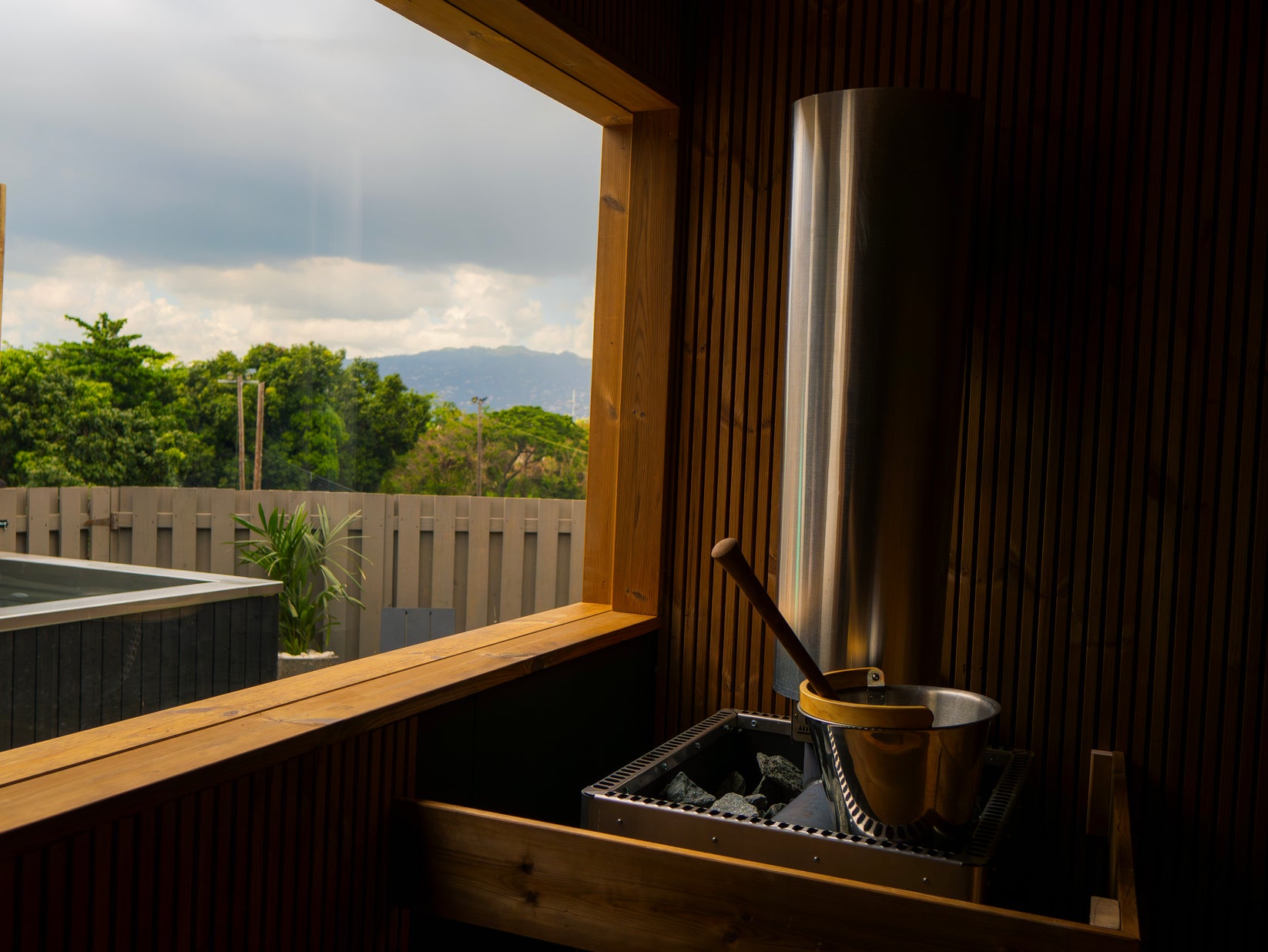 Sauna & Ice Bath - Single Session – The Hot Box Sauna Jamaica